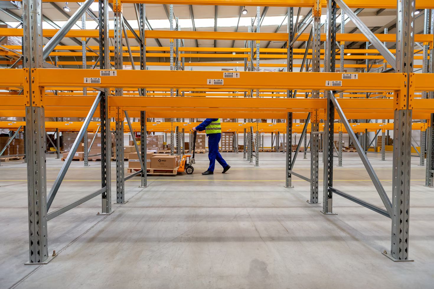 Most Common Injuries For Warehouse Employees | Invictus Law